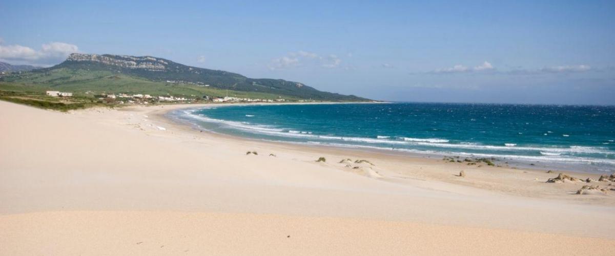 España tiene 25 playas más con bandera azul: estas son todas