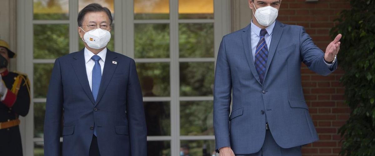 La viral comparación entre el presidente de Corea y Pedro Sánchez: el ...