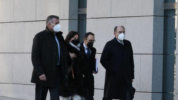 Sánchez Galán se presenta como víctima y dice que él fue el espiado