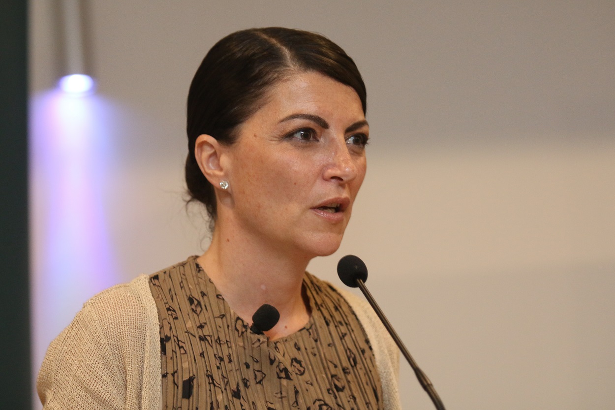 Las publicaciones que delatan a Olona con su empadronamiento pese a la ...