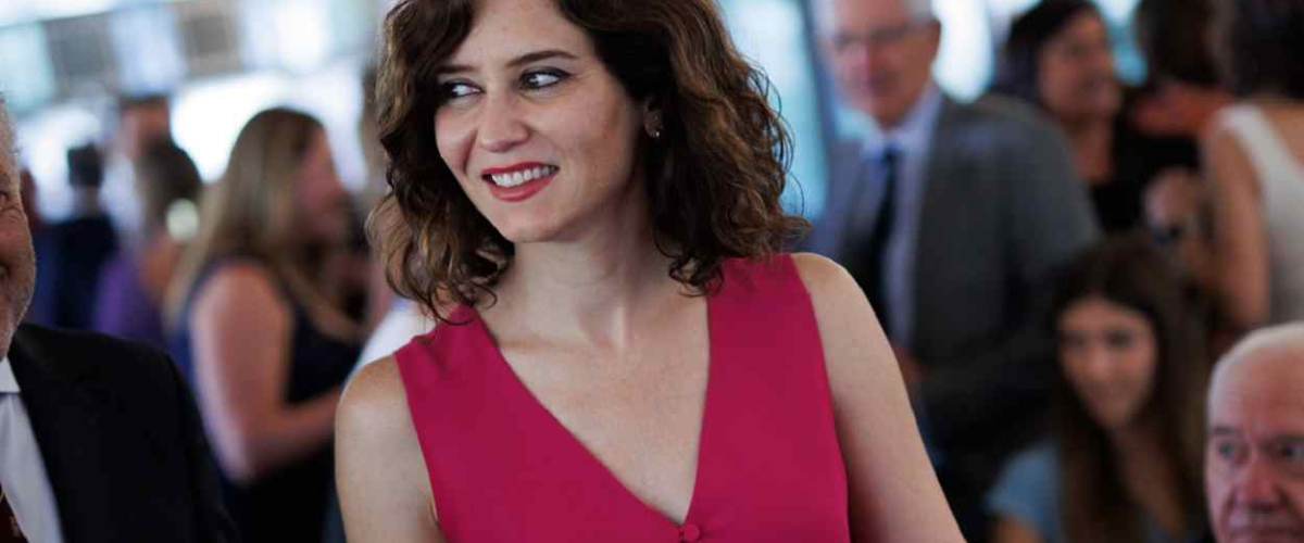 Ayuso suelta un burdo bulo y Twitter le da un zasca