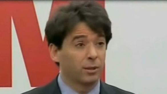 El día que Manglano reconoció que no atiende ni a los debates del PP