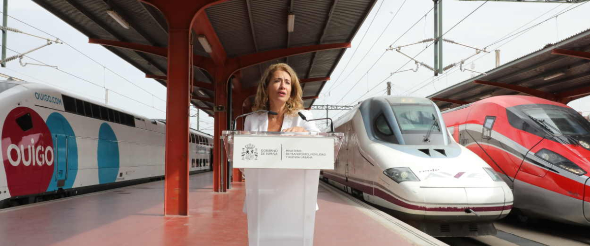 Adif escenifica la liberalización del transporte ferroviario: Chamartín acoge a Renfe, Ouigo e Iryo