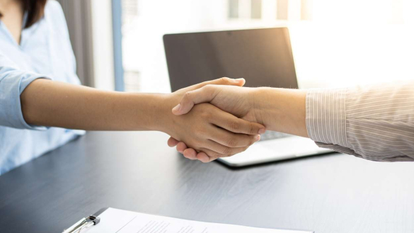 ¿Qué es una novación? Definición y ejemplo