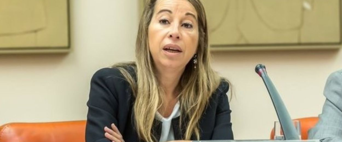 Feijóo ficha para el PP a la responsable de comprar mascarillas a San ...