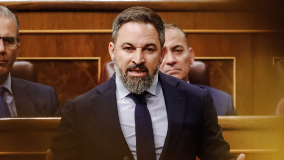 La indignidad de Santiago Abascal: respalda a Carla Toscano y critica ...