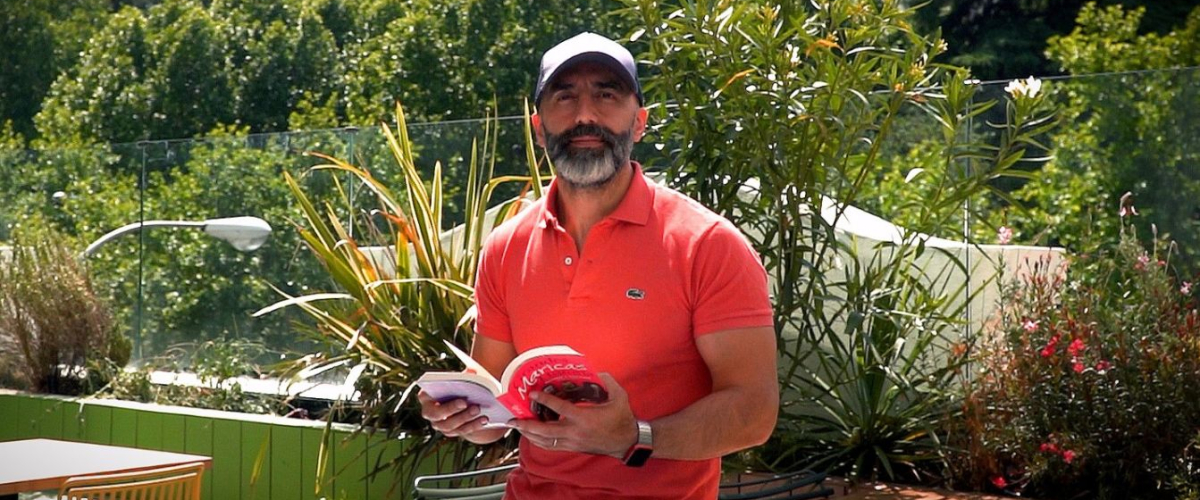 Álvaro J. Sanjuán (@Otto_Mas) saca del armario a Álvaro J. Sanjuán ...