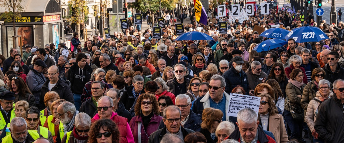 Cientos de personas se manifiestan en Madrid en memoria de los ... Cientos de personas se manifiestan en Madrid en memoria de los ...