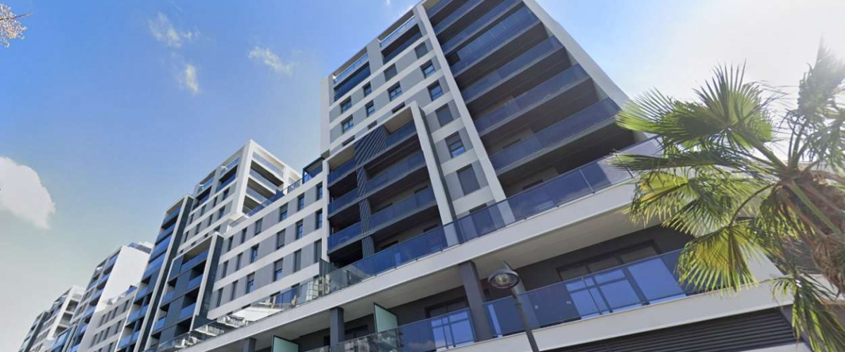 El anuncio de la promotora Fbex del edificio incendiado en Valencia ...