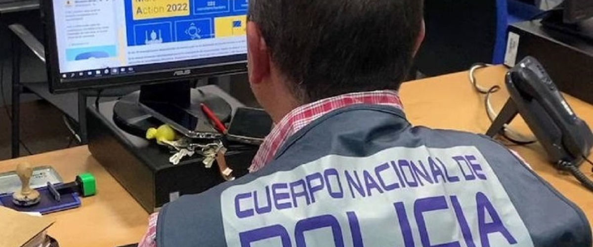 La Policía Nacional desmantela una red de extorsión tras publicar varias estafas en una página ...