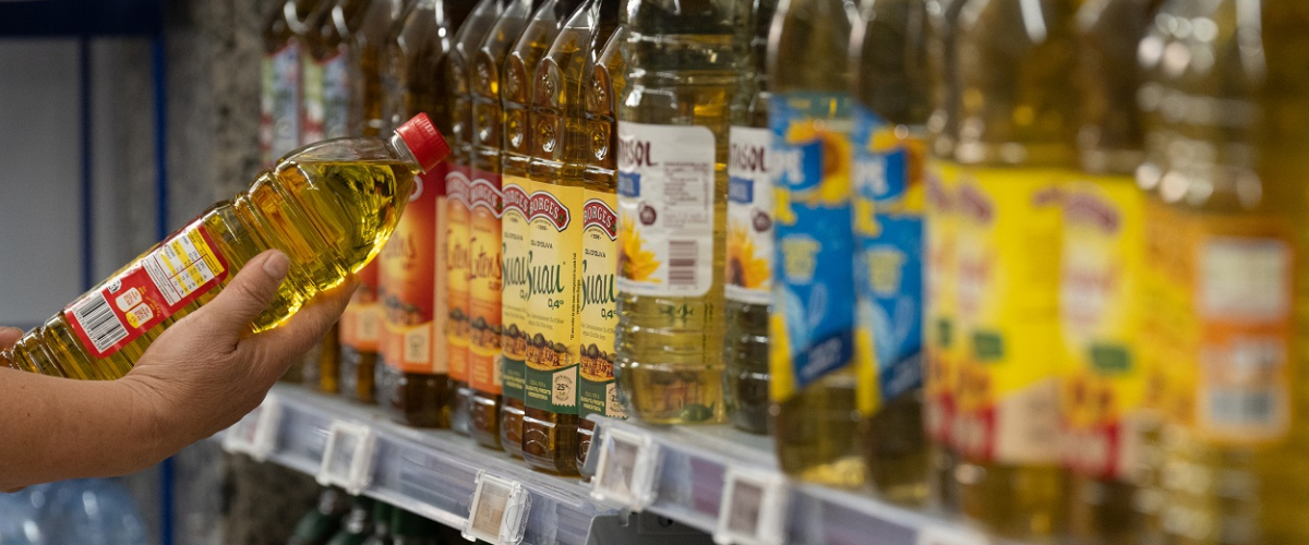 Mercadona anuncia una rebaja del precio del aceite de oliva