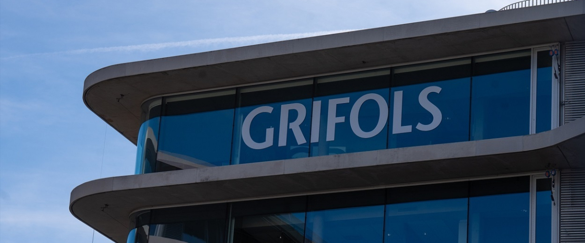 Grifols se desploma más de un 15% tras el cambio de opinión de Brookfield en la opa
