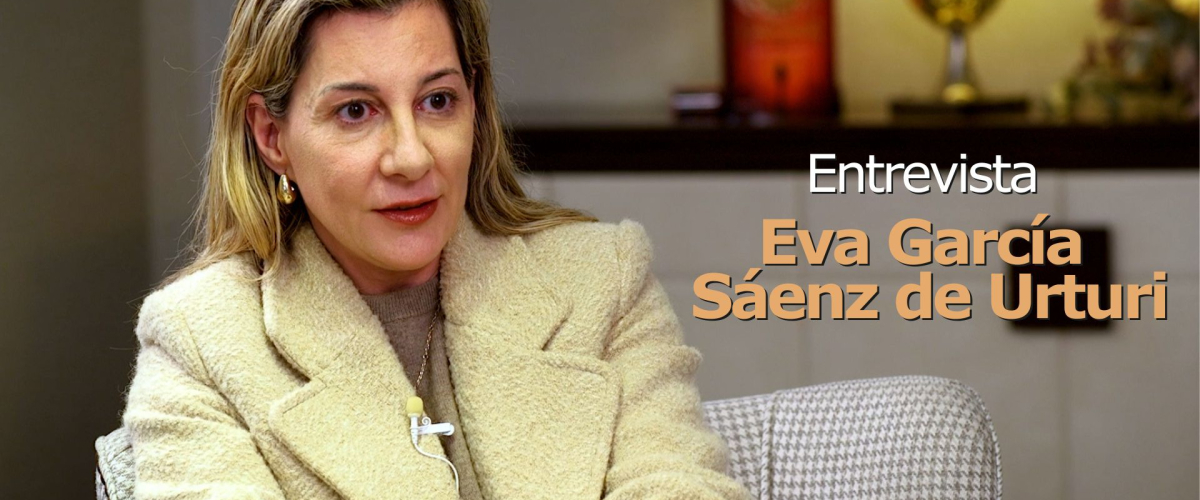 Entrevista a la escritora Eva García Sáenz de Urturi
