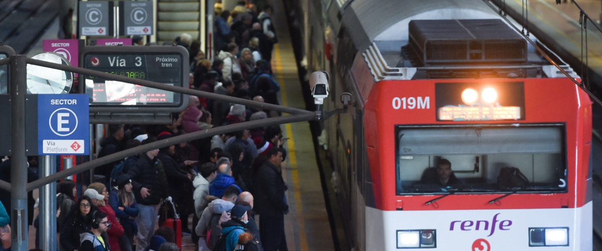 Suspendida toda la circulación de trenes en Atocha por la presencia de un suicida en una de las vías