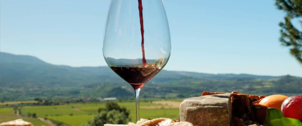 La serie sobre las bodegas más emblemáticas de España llega a la ...