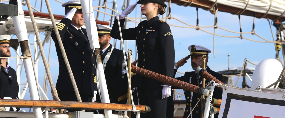 La Casa Real denuncia las fotos de la princesa Leonor en un centro ...