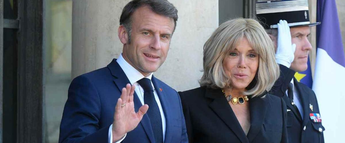 Macron reacciona a la bofetada de su mujer y su explicación no convence ...