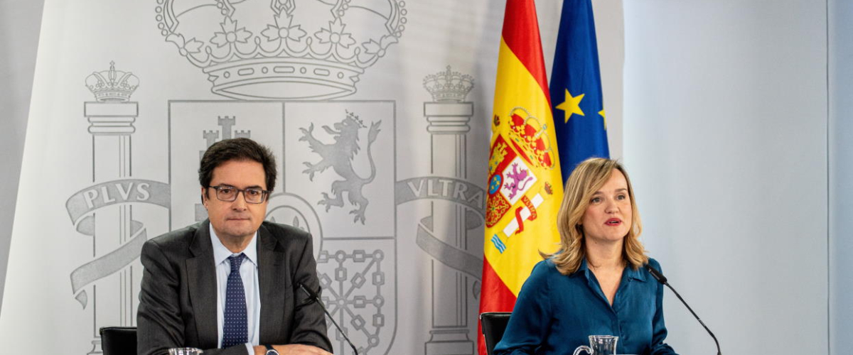 El Gobierno aprueba la subida de sueldo a los funcionarios y la misma ...