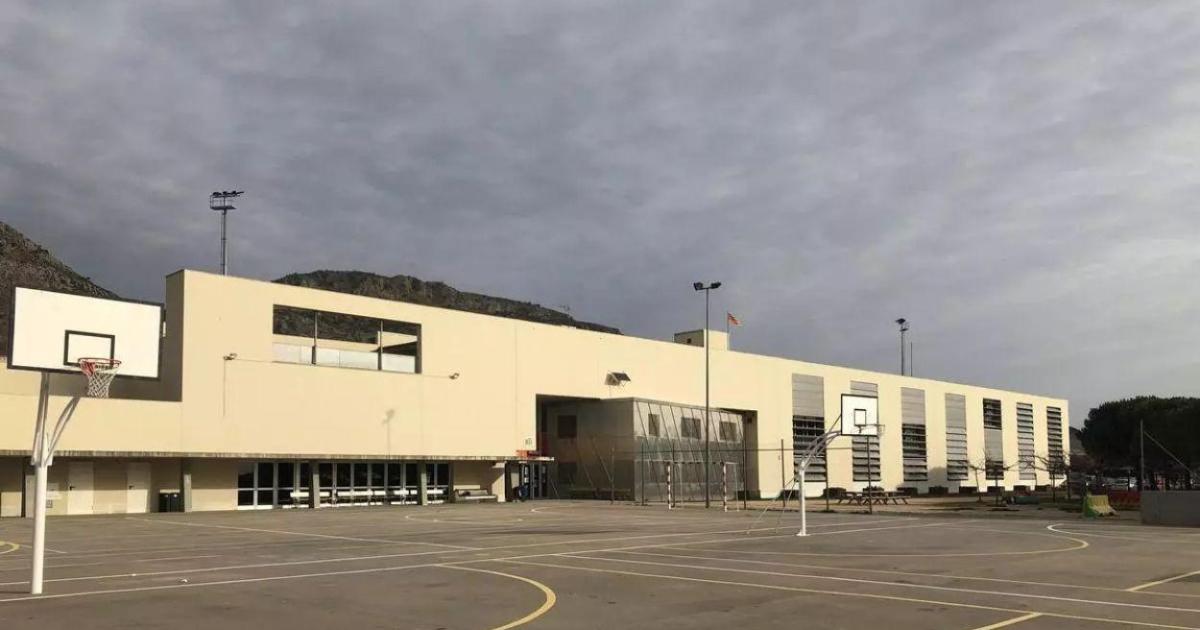 Acusan a miembros de Aliança Catalana de increpar a estudiantes de un ...