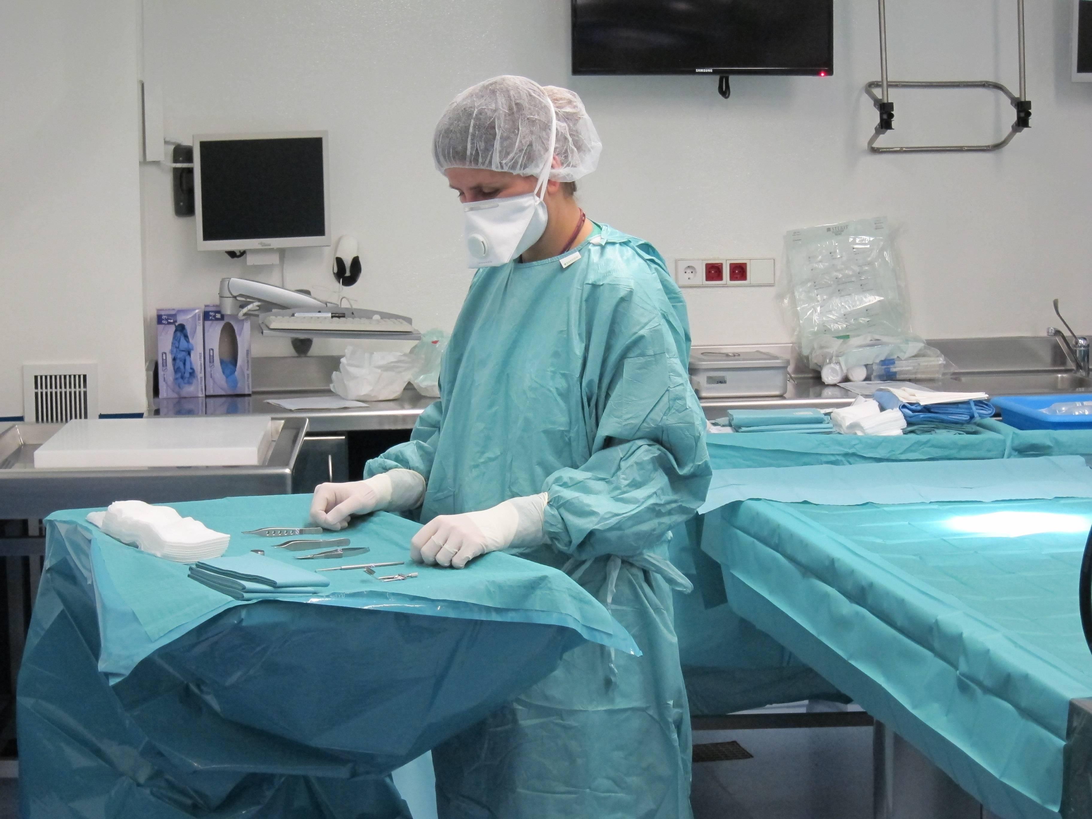 Un año de espera para una autopsia por una forense de baja