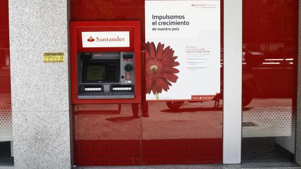 Santander España aumenta un 45% el número de accesos a sus canales ...