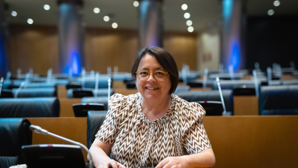 Pilar Marcos, la historia de la diputada que no abandona a Cayetana